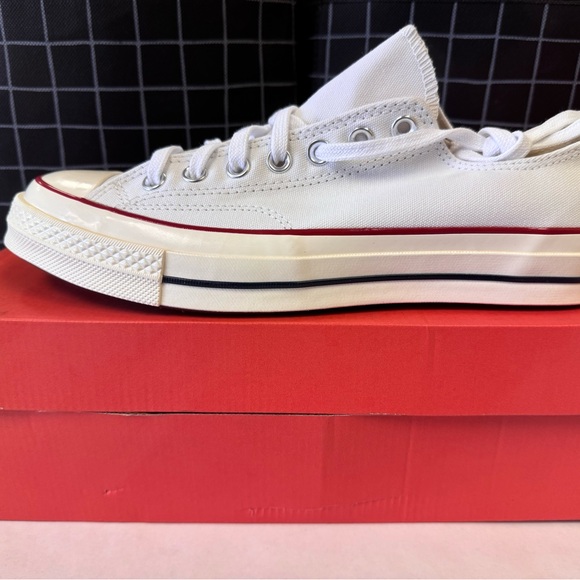 Converse | Shoes | Converse White Lowtop Sneakers | Poshmark